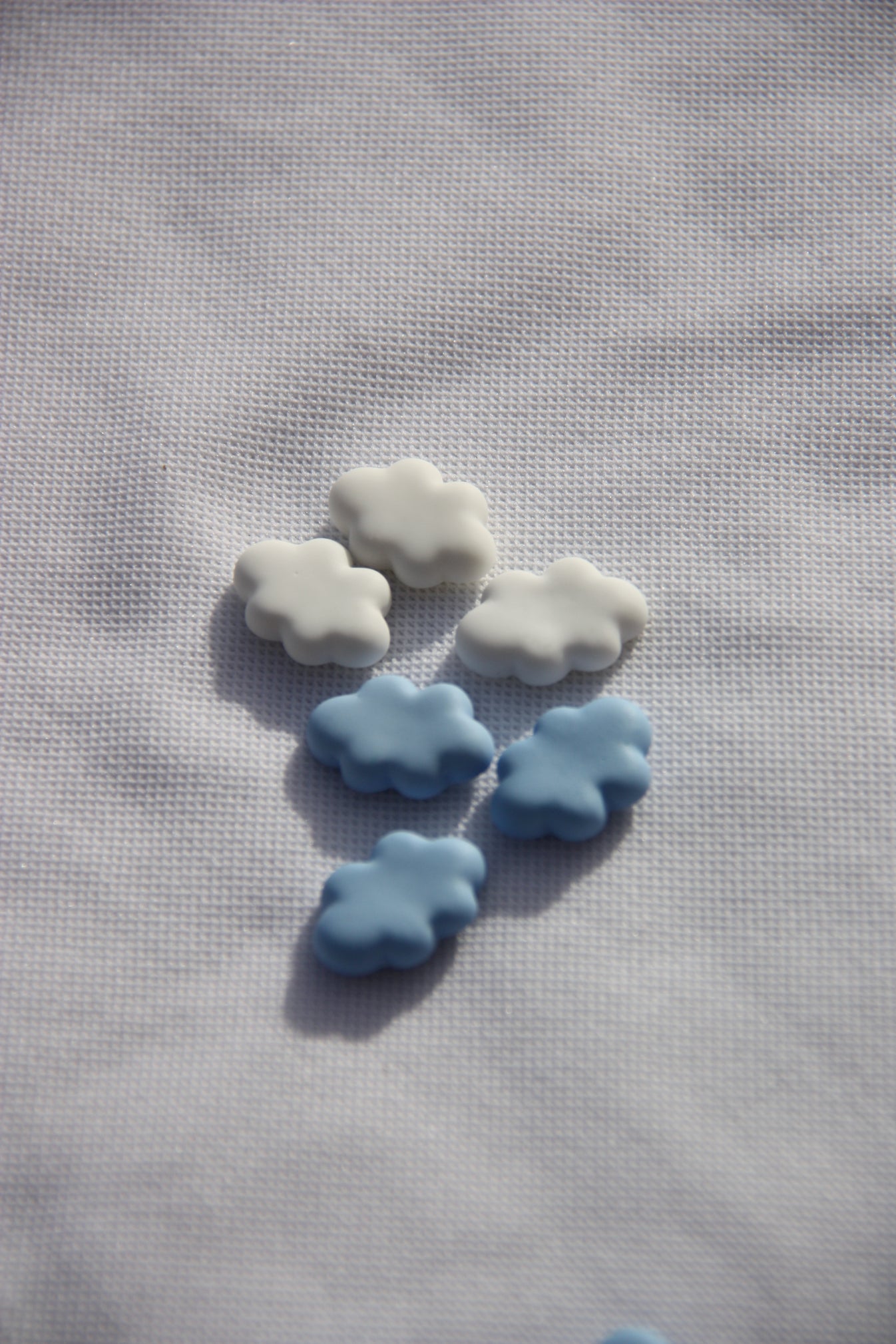 Mini cloud magnets – Texture the Brand
