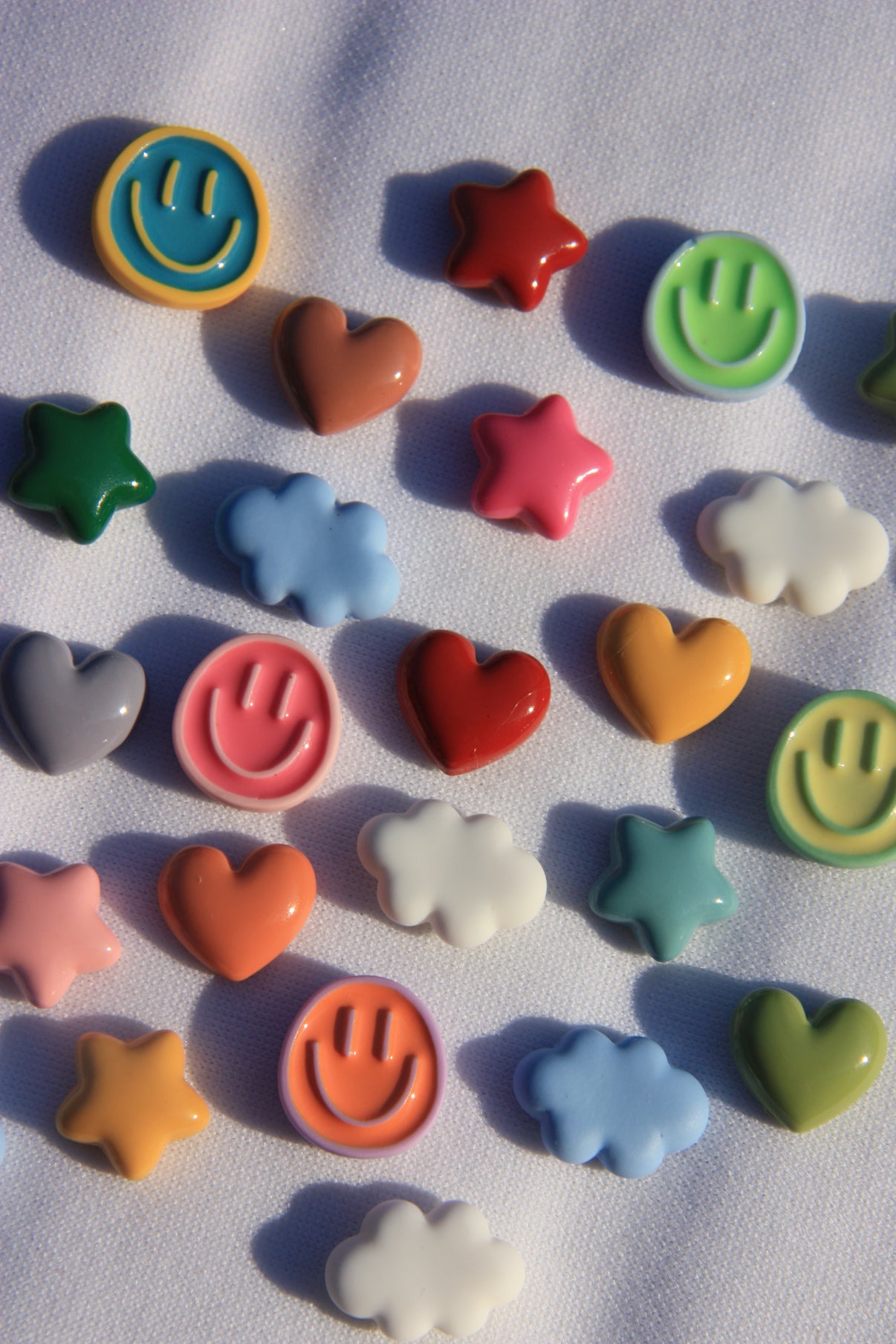 Mini smiley magnets – Texture the Brand
